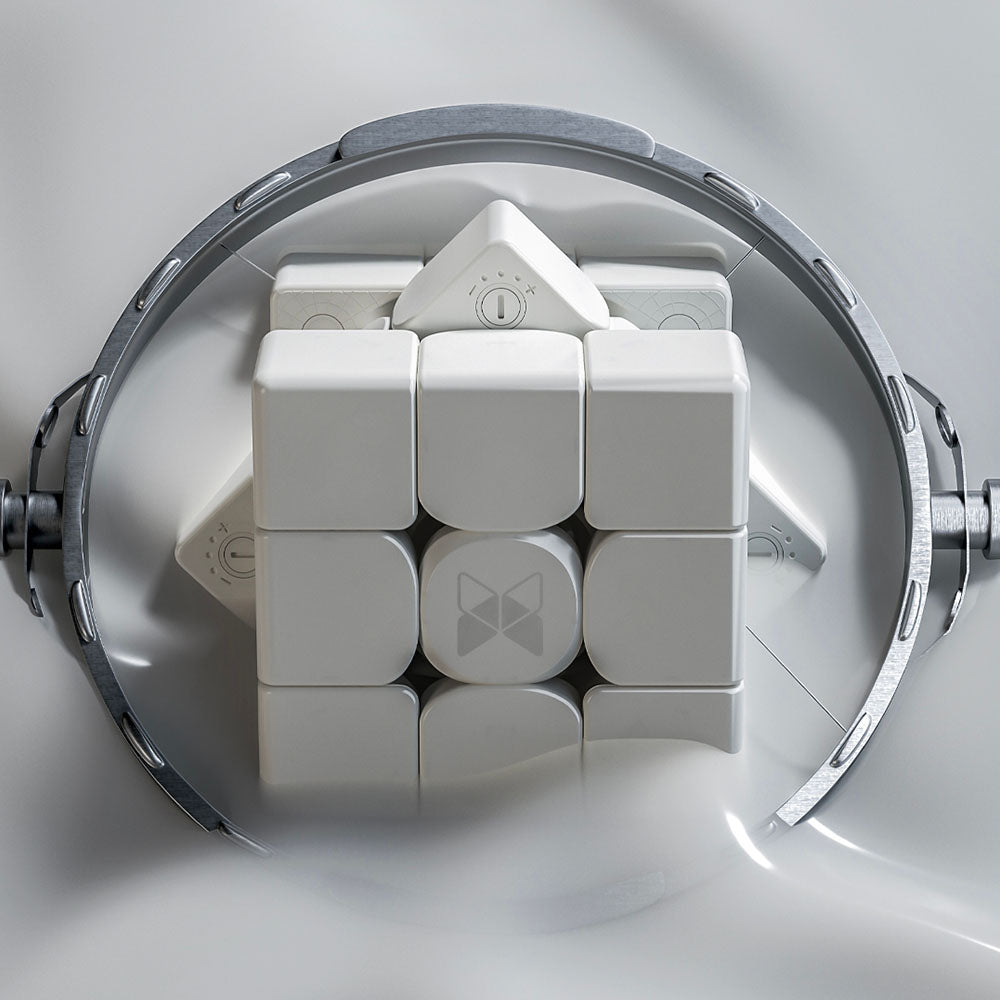 Rubik’s Cube 3x3 QiYi X-Man Tornado V3 M & Cube Store